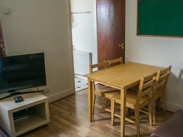 4 60 Harold Road, Birmingham, B16 9DA, United Kingdom | 3 bed townhouse for rent #164420976 | Rentberry