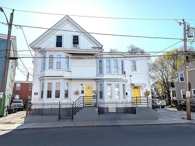 4 6 Chelmsford St, Lawrence, MA 01841