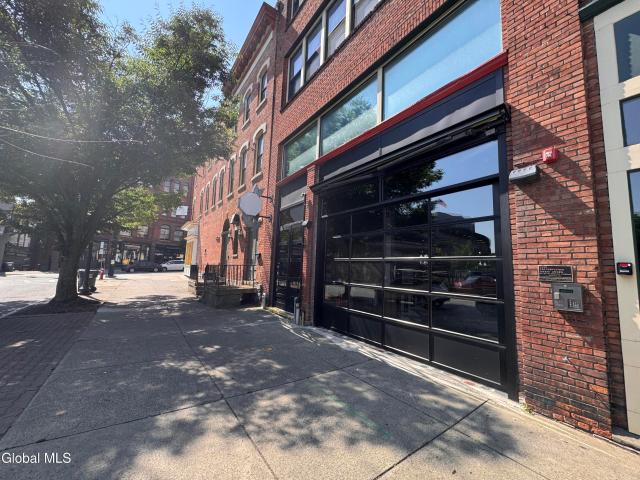 4 6 Sheridan Avenue