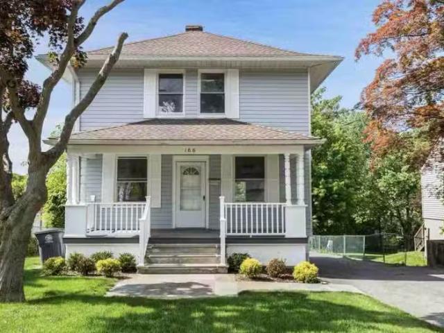 $4,790 3 Bedroom 2 Bathroom House In White Plains / West Har.