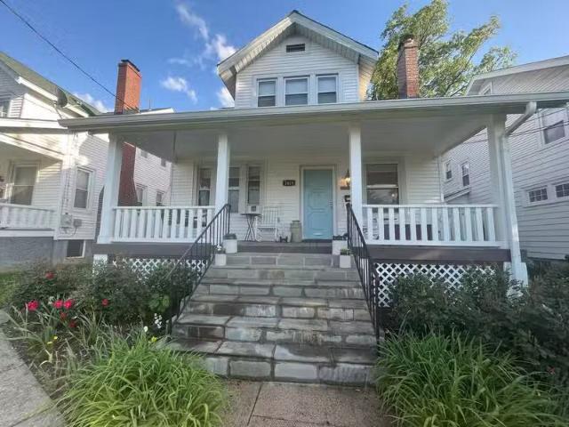 $4,700 5 Bedroom 3 Bathroom House In Washington With Great A.