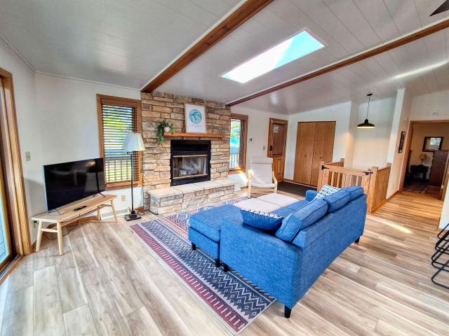 4 73 Driftwood Court