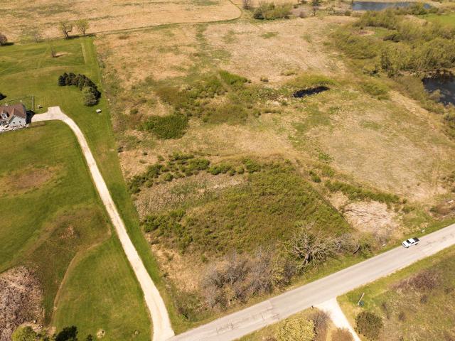 4.80 N Acres M/l N Charley Bluff Rd, Milton, WI 53563 | MLS #2022