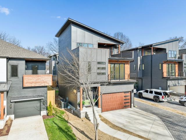 4C Belle Forrest Ave