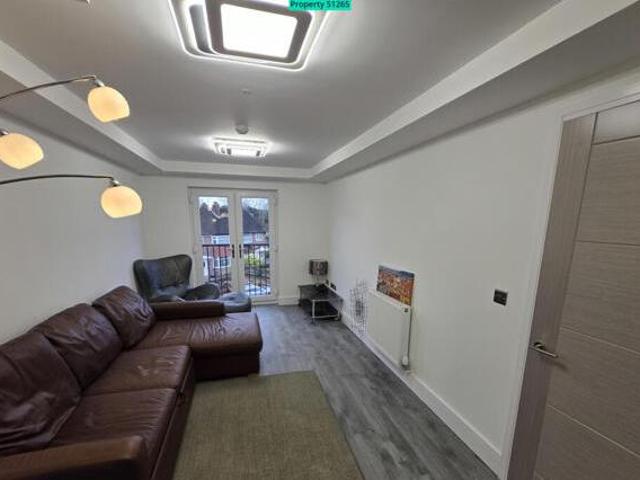 4a Bindloss Avenue, Apartment,eccles, 3 Bedroom House