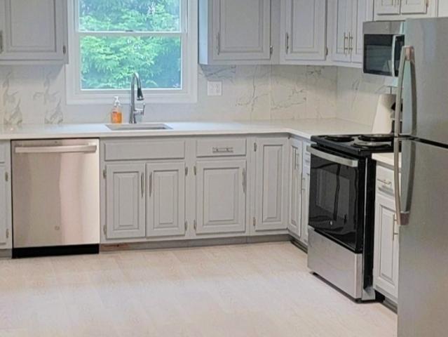 4A Deerfield Rd