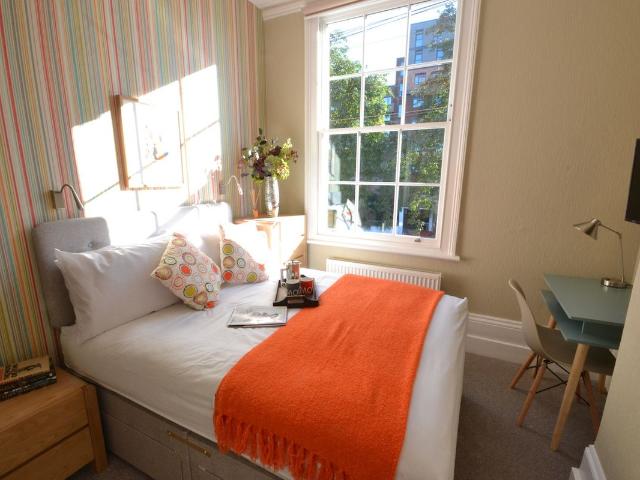 4A Howard Street, Reading RG1, Room to rent, £750 pcm | PrimeLocation