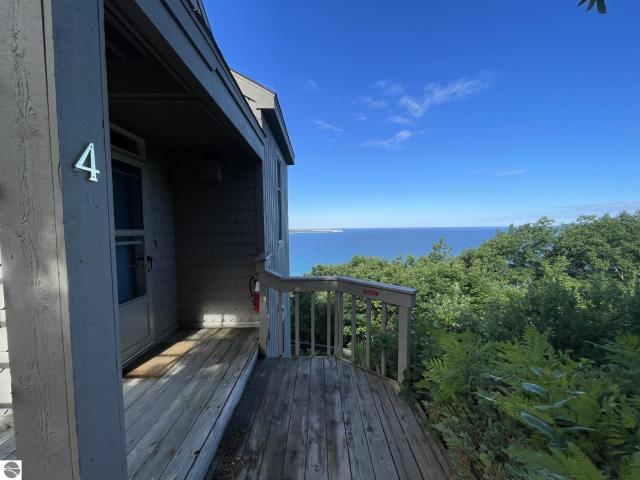 4A Pinnacle Place