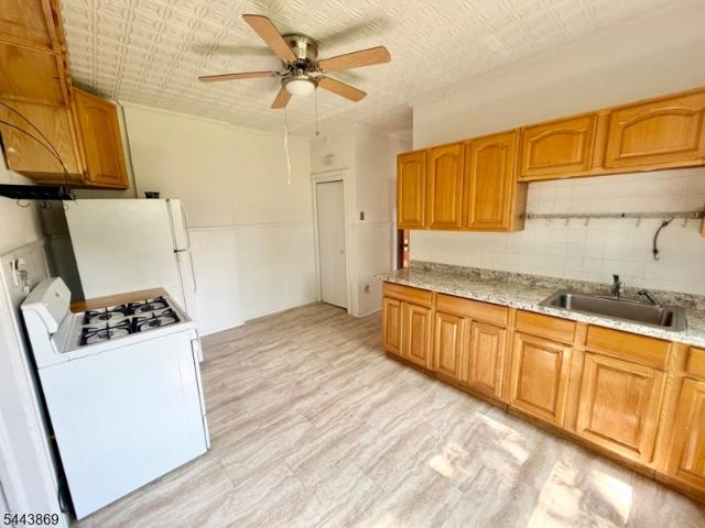 4A Swaine Pl
