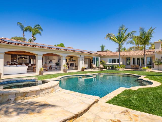 4BED/5.5BATH LUXURY HOME