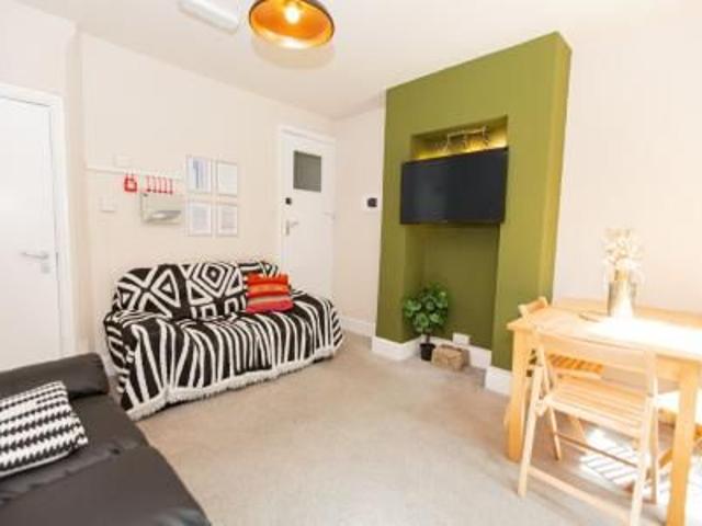 4BED Charnwood Grove, West Bridgford, NG2