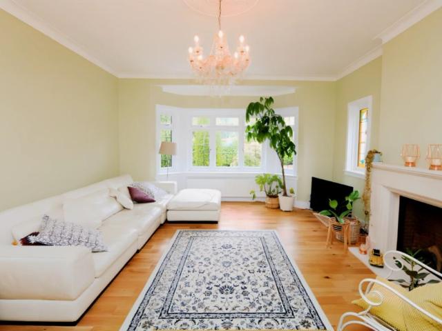 4Bedrooms, 3Bathrooms