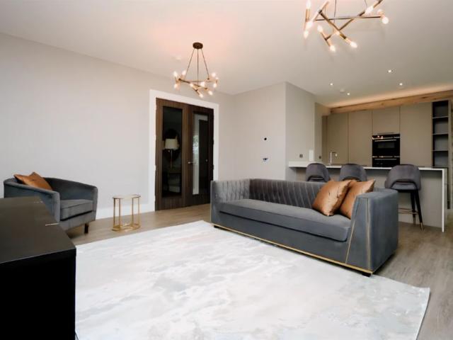4Bedrooms, 3Bathrooms