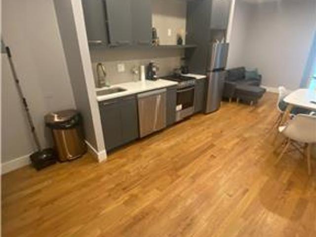 4br 3baths with a private balcony