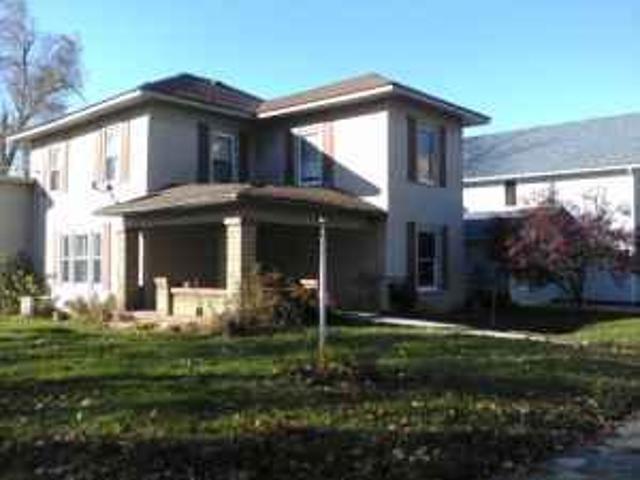 4br 2400ft² 2 Story House Winchester Indiana for sale in Muncie, Indiana