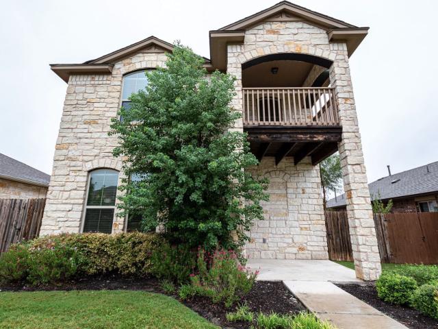 4BR / 2.5BA Home in Round Rock – Covered Porch, Private Balcony & 2 Car Garage