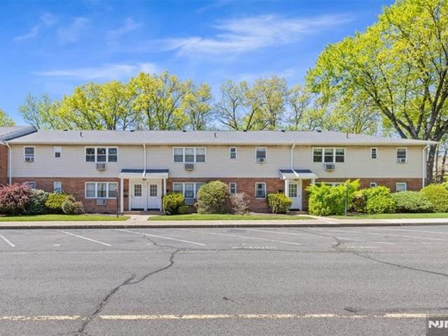4D Lakeview Ave Unit 4D, Leonia, NJ 07605