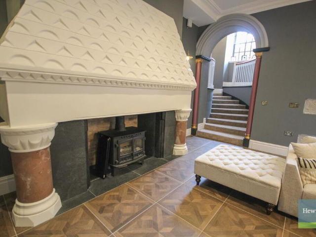 4E Gosford Castle, Markethill, BT60 1FP