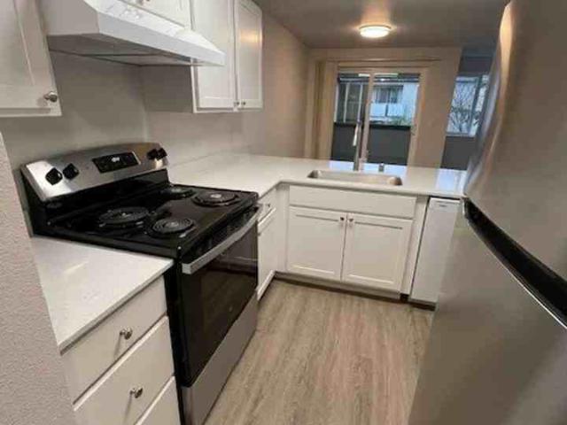 4K Kimberly Apartments 1 Bedroom Apartment for Rent at 11725 15th Ave Ne, Seattle, WA 98125 Pinehurst