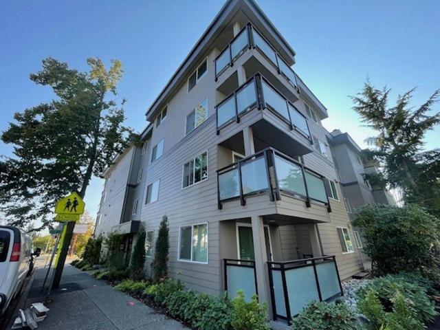 4K Kimberly Apartments 2 Bedroom Apartment for Rent at 11725 15th Ave Ne, Seattle, WA 98125 Pinehurst