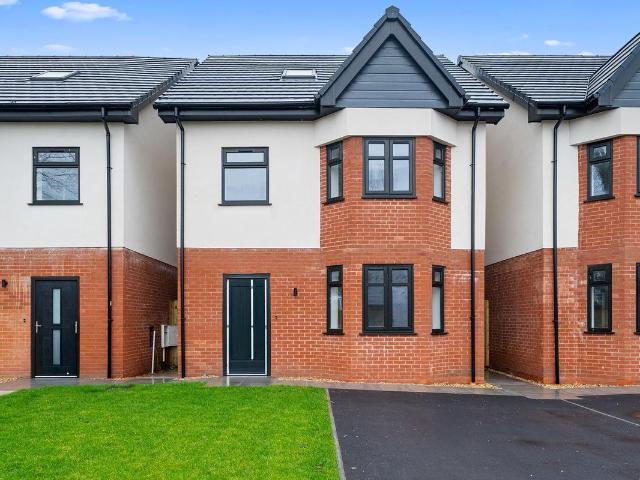 4Holly Close, Southport PR8, 4 bed property to rent, £2,400 pcm | PrimeLocation