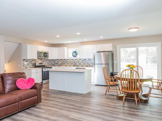 4N211 AVARD Road
