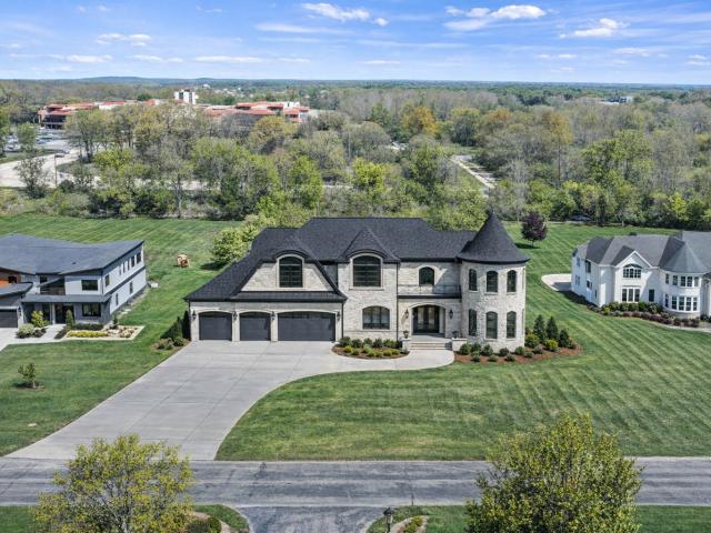 4N707 White Oak Ln, Wayne, IL 60184 | MLS #12542