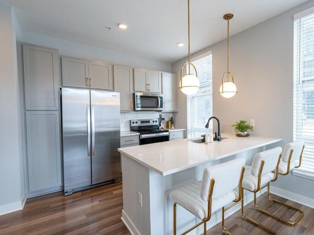 4th & 5th Apartments Studio Apartment for Rent at 1206 N 4th St, Columbus, OH 43201 Weinland Park
