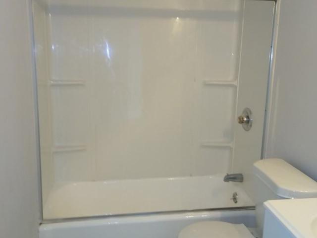 4th & Gill Properties Studio Apartment for Rent at 838 & 840 N. Fourth Avenue, Knoxville, TN 37917 Belle Morris