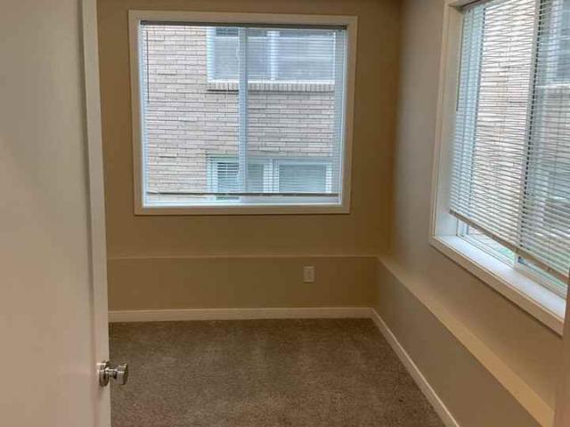4th on Campus 2 Bedroom Apartment for Rent at 3107 4th St Se, Minneapolis, MN 55414 Prospect Park