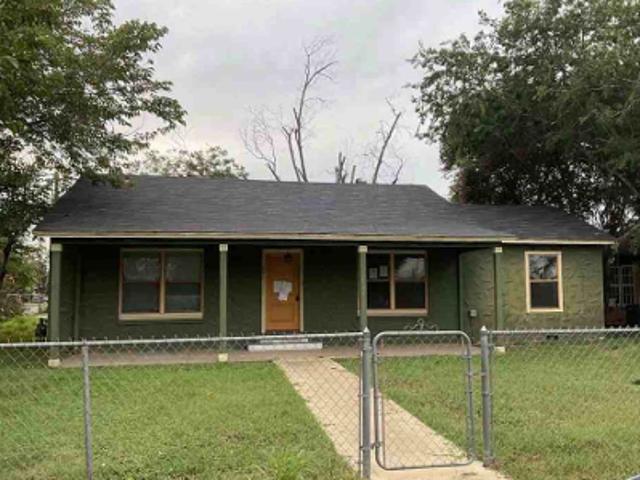 4th St