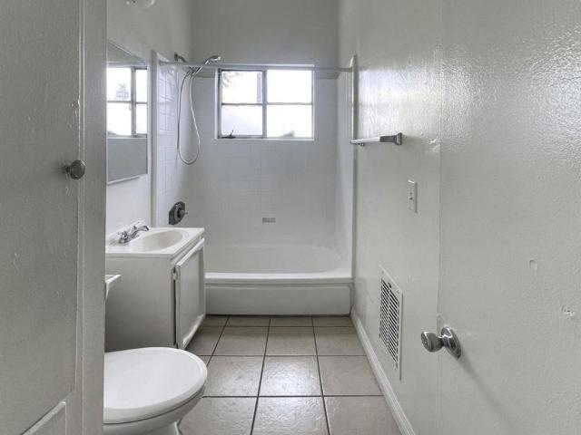 4th Street Apartments. Gorgeous Newly Remodeled Apartments. Great Location! CALL NOW! 1 Bedroom Apartment for Rent at 1817 W 4th St, Los Angeles, CA 90057 Westlake