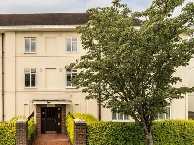 53 63 Westville Road, London, W12 9BD, United Kingdom | 3 bed apartment for rent #167590222 | Rentberry