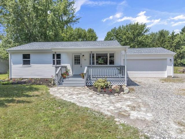 53 3rd Ave SW, Pataskala, OH 43062