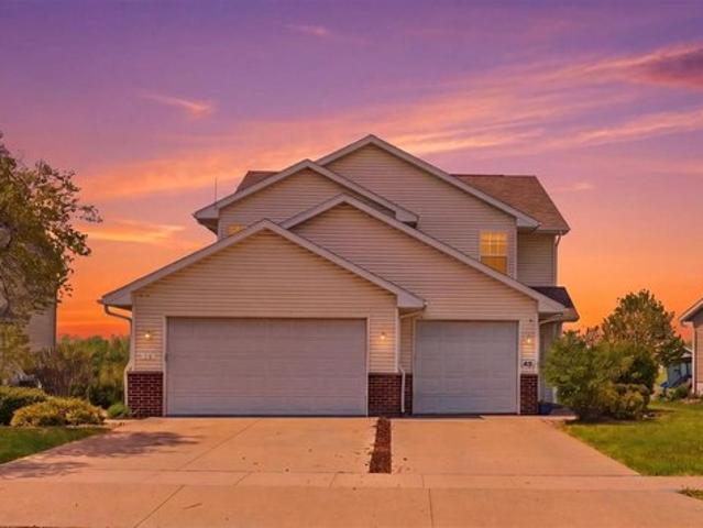53 Thistle Ct, Iowa City, IA 52240