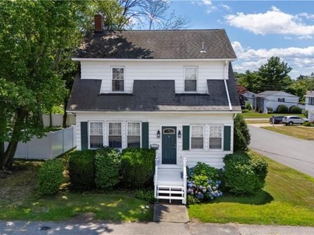 53 Wampanoag Trl, East Providence, RI 02915