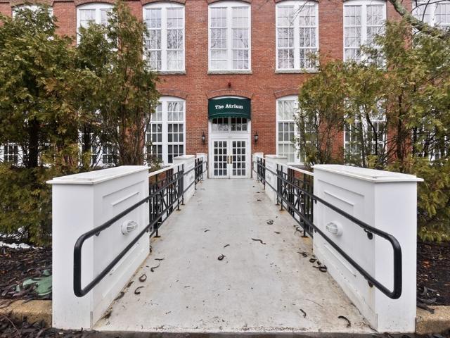 53 Warren St, Unit 318, Newburyport, MA 01950 | MLS #73490 | Compass