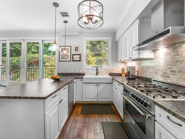 53 West 19Th St