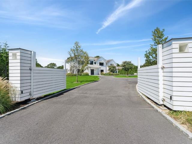 53 A Tanners Neck Ln, Westhampton, NY 11977 | MLS #L3582