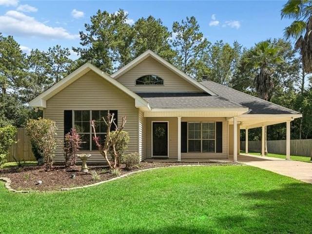 53 Adrienne St, Madisonville, LA 70447