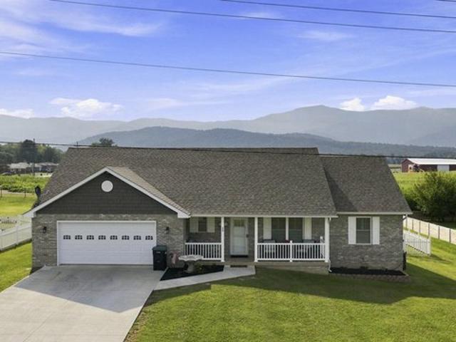 53 Arthur Ln, Luray, VA 22835
