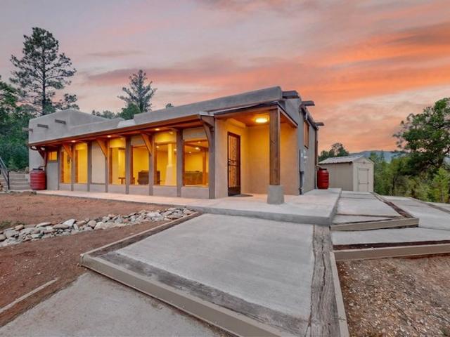 53 Avenida Ponderosa, Glorieta, NM 87535