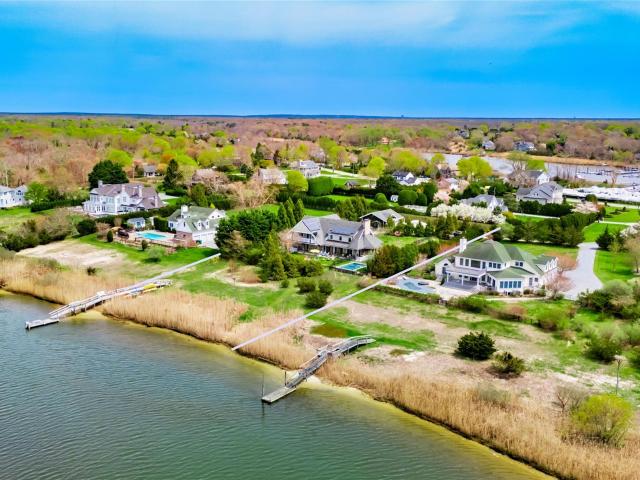 53 B S Bay Ave, Eastport, NY 11941 | MLS #854702 | Compass