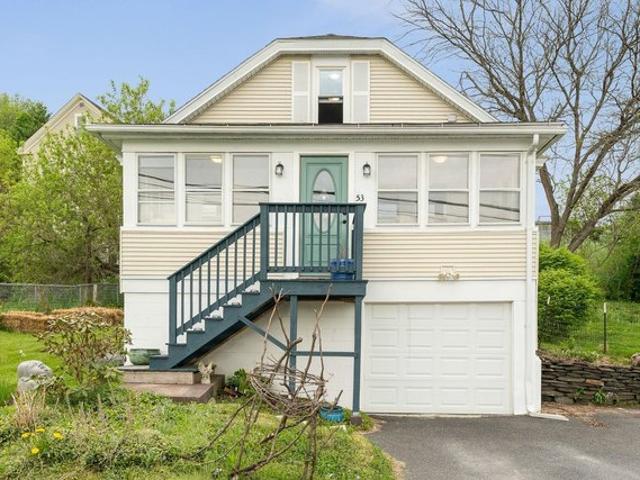 53 Bassett St, Barre, VT 05641