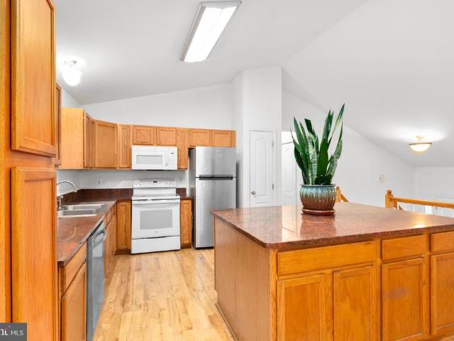 53 Bloomington Lane