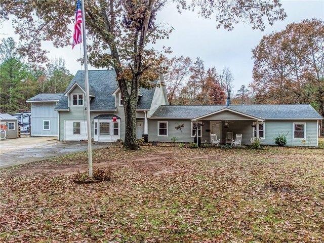 53 Black Rd NE, White, GA 30184