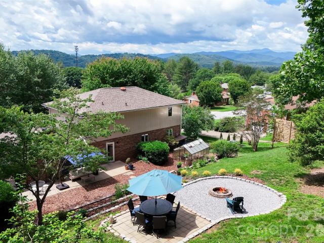 53 Braddock Way