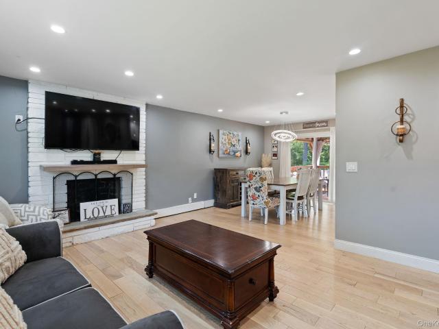 53 Carriage Hill Lane