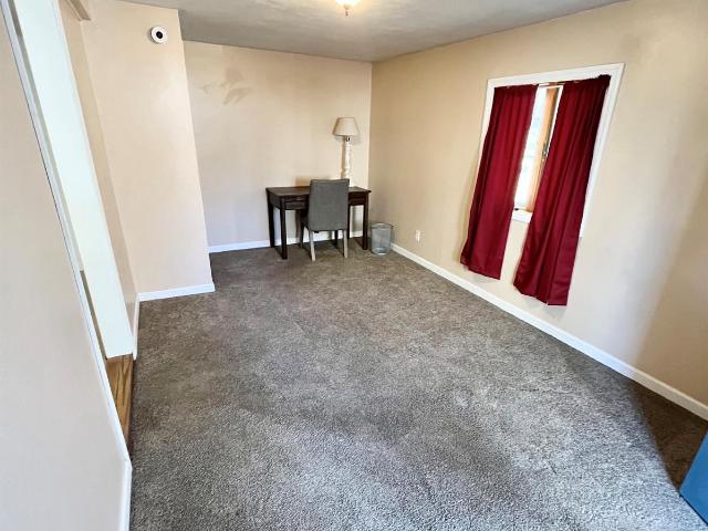 53 Circle Drive N