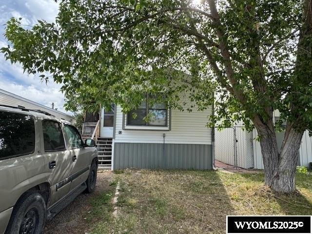 53 E Hillcrest Dr, Diamondville, WY 83116